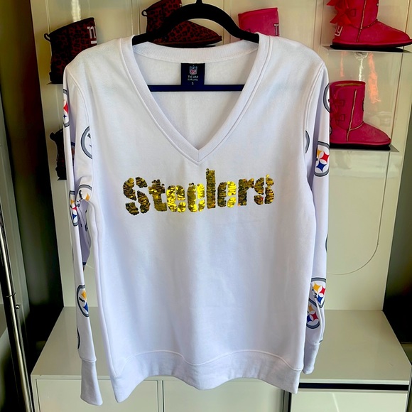 Cuce Shoes | Tops | Nfl Pittsburgh Steelers Vneck Pullover Fleece ...